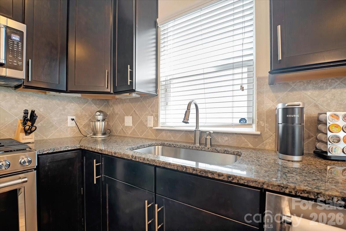 Photo 12 of 5122 Mount Clare Lane, Charlotte, NC