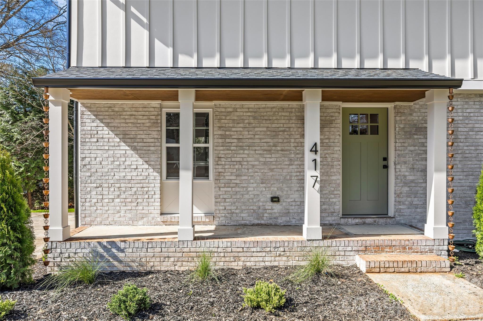 Photo 4 of 417 Regency Drive, Charlotte, NC
