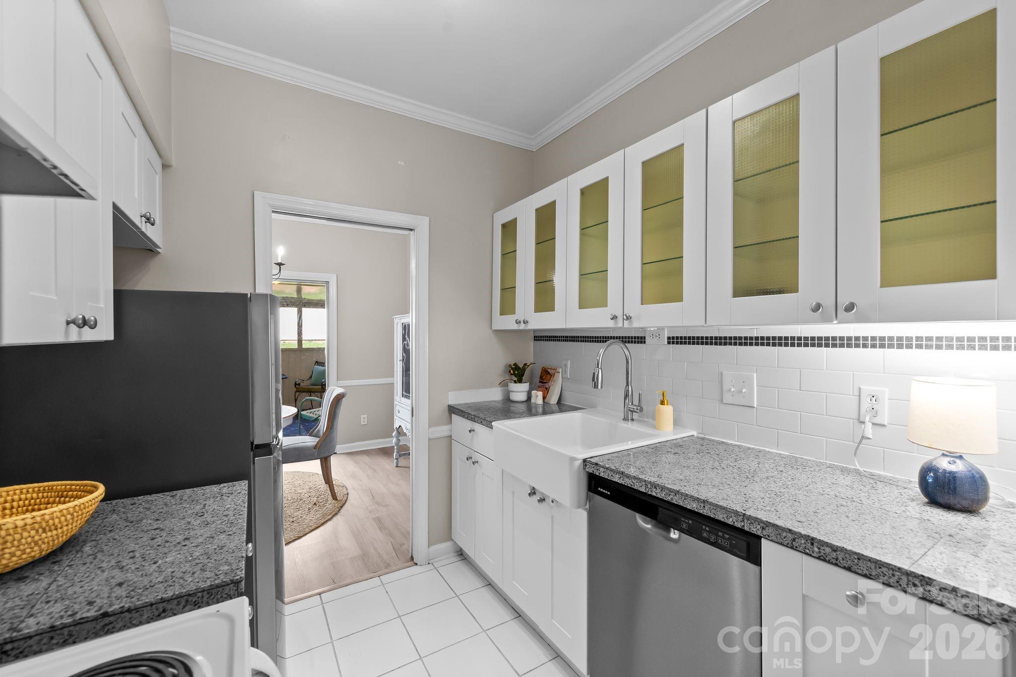 Photo 11 of 5941 Quail Hollow RoadE, Charlotte, NC