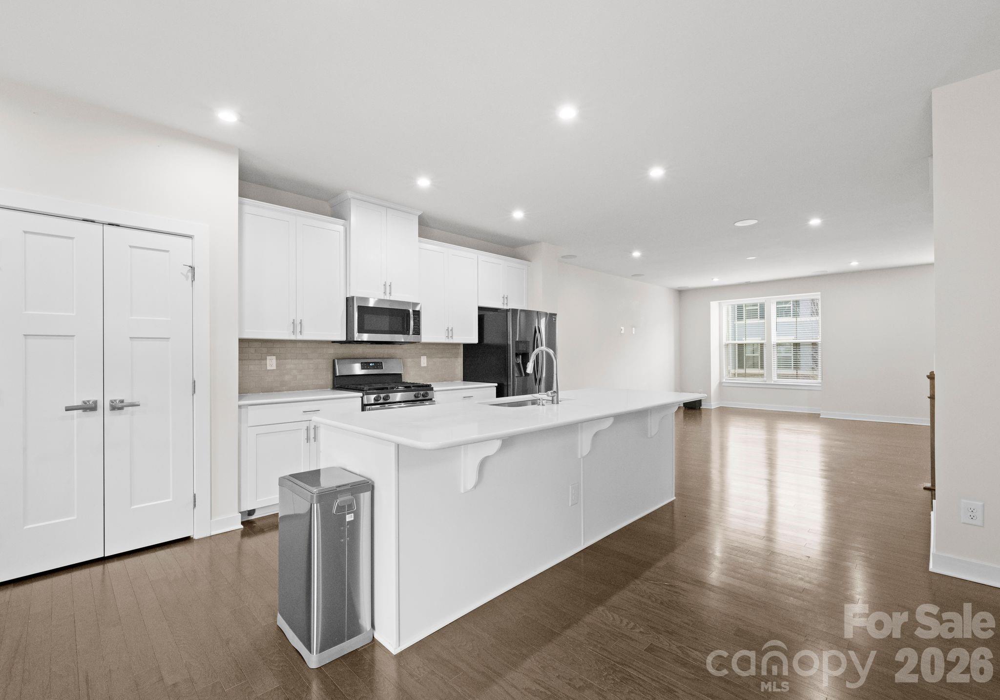 Photo 3 of 1835 Shumard Lane, Charlotte, NC