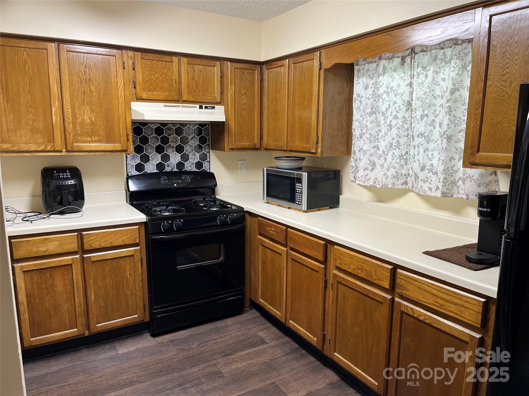 Photo 9 of 6011 Treetop Court, Charlotte, NC