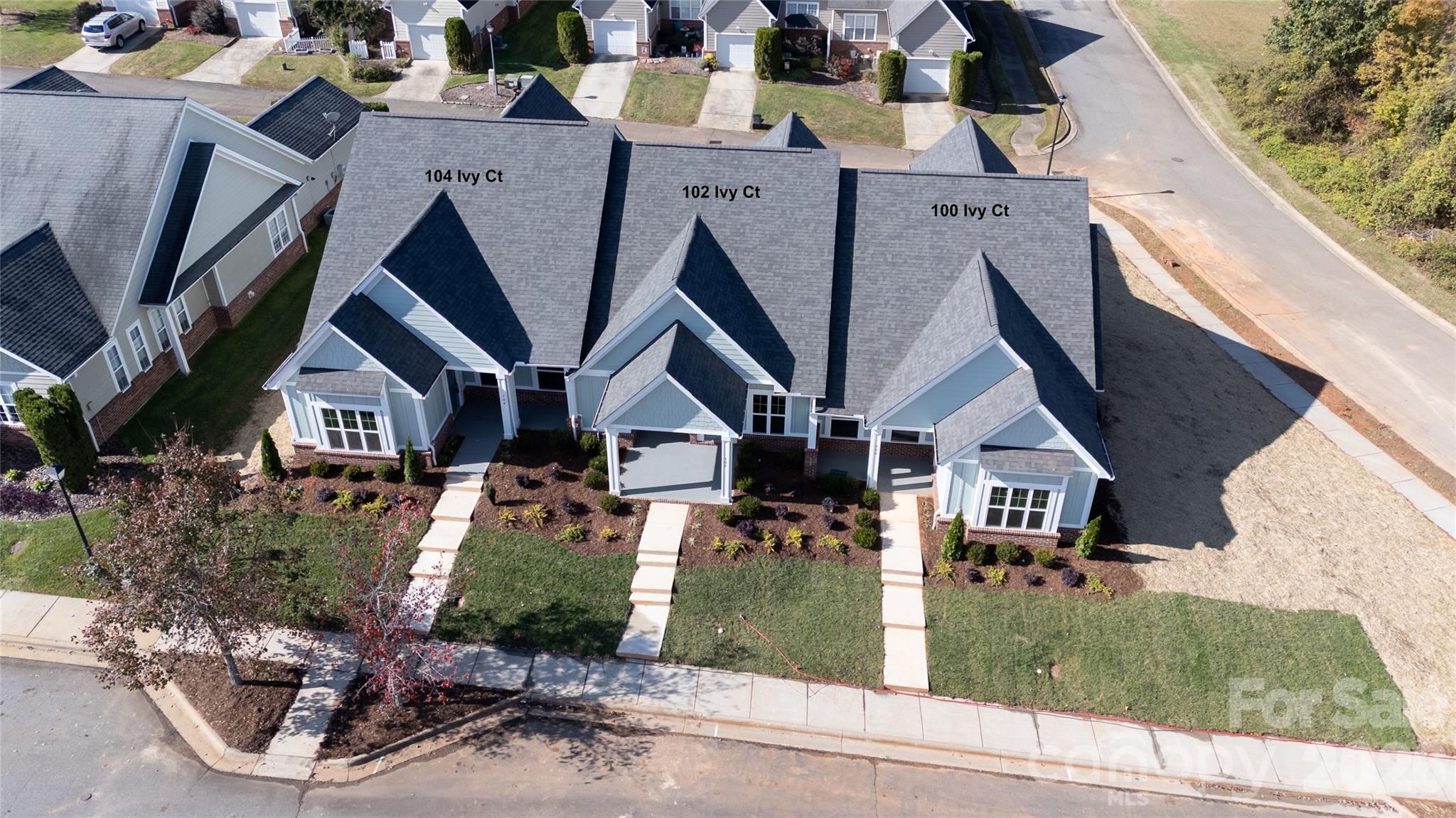 Photo 3 of 104 Ivy Court, Morganton, NC