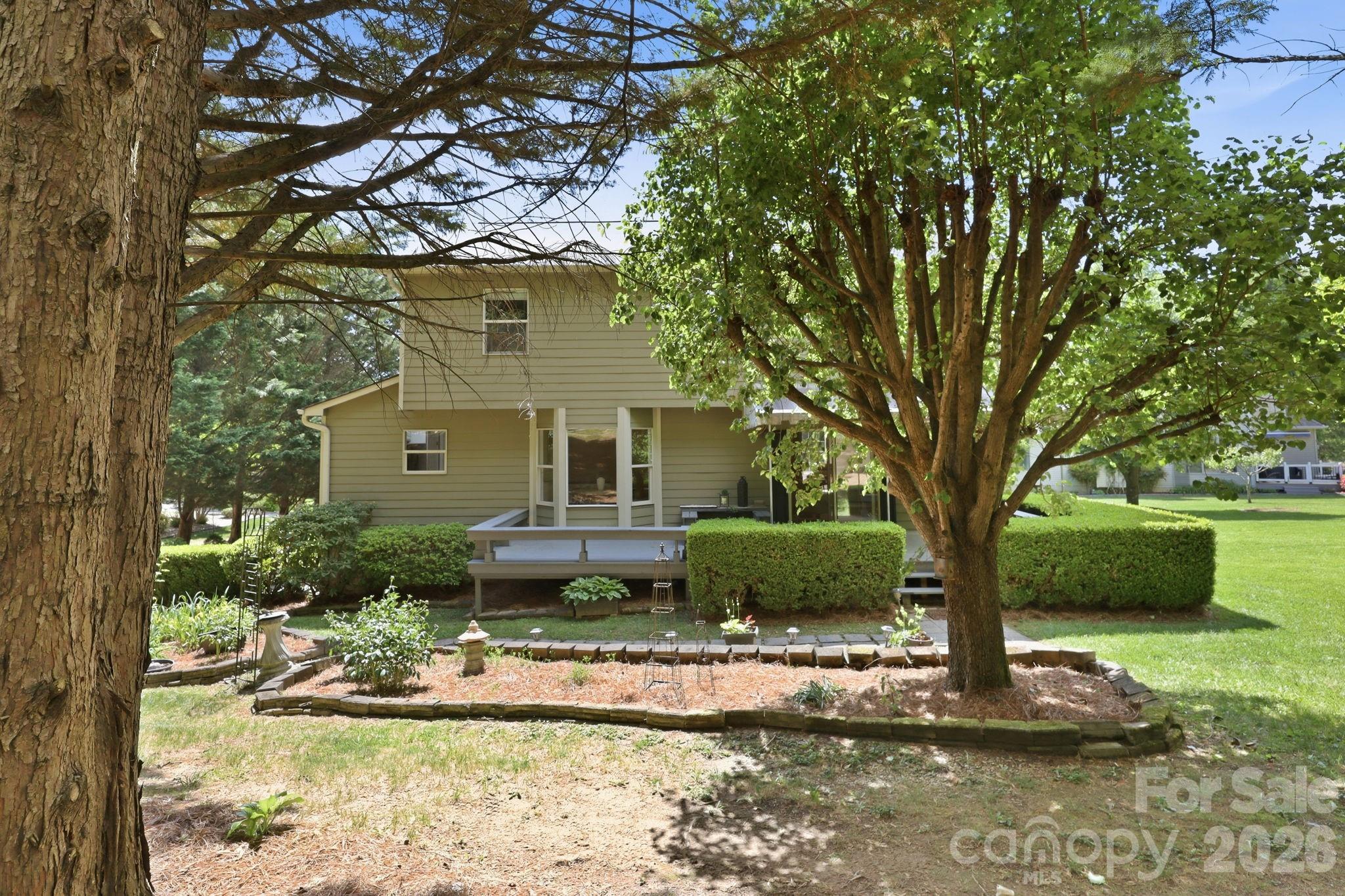 306 Woodview Court, Fletcher, NC - photo 4 of 43