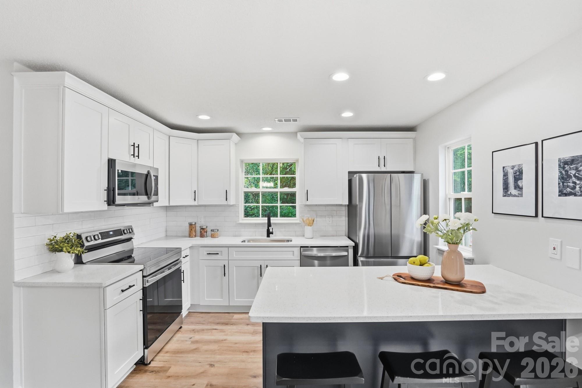 Photo 12 of 7621 Petrea Lane, Charlotte, NC