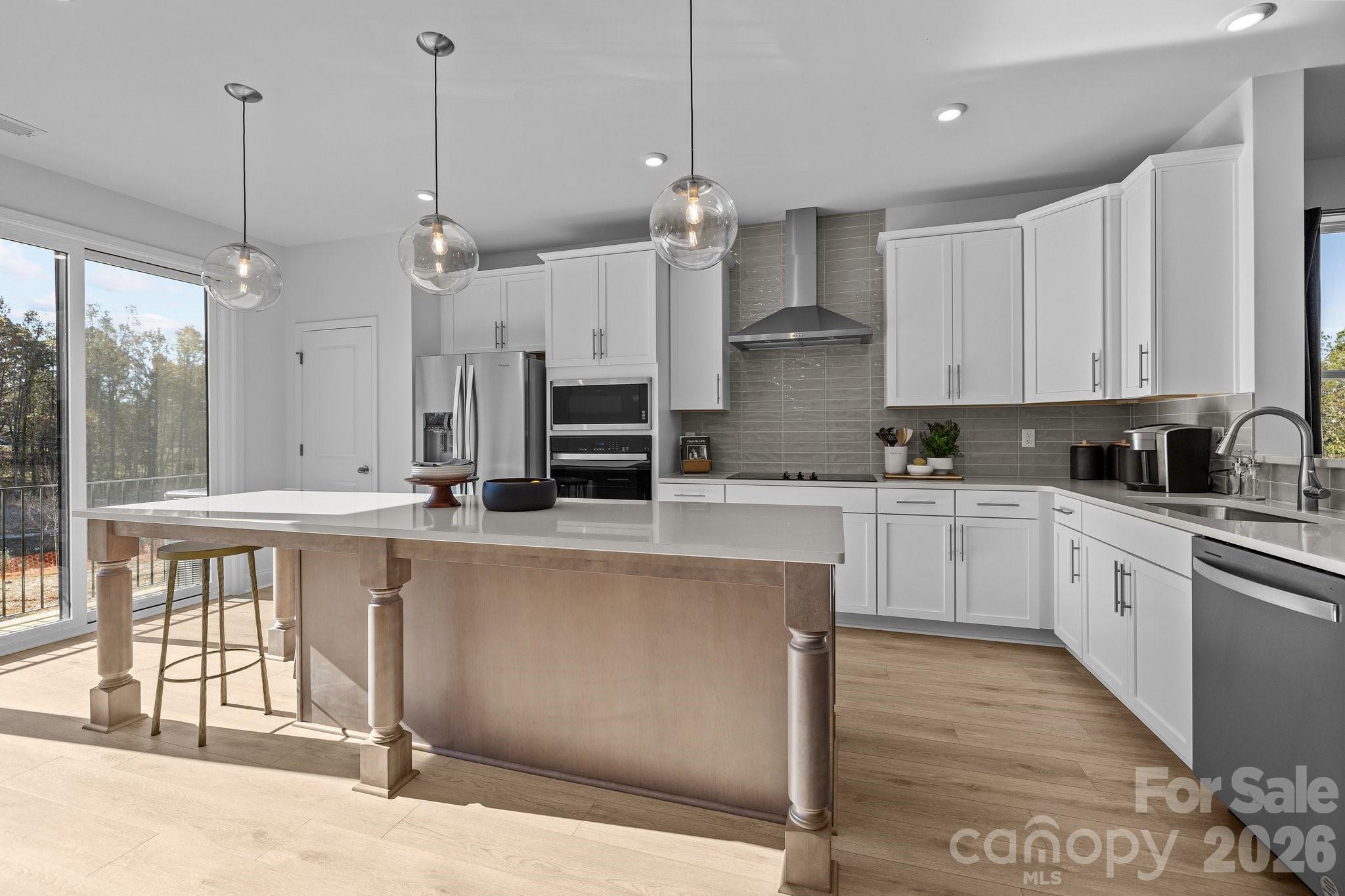 Photo 7 of 3025 Rozzelles Ferry Road, Charlotte, NC