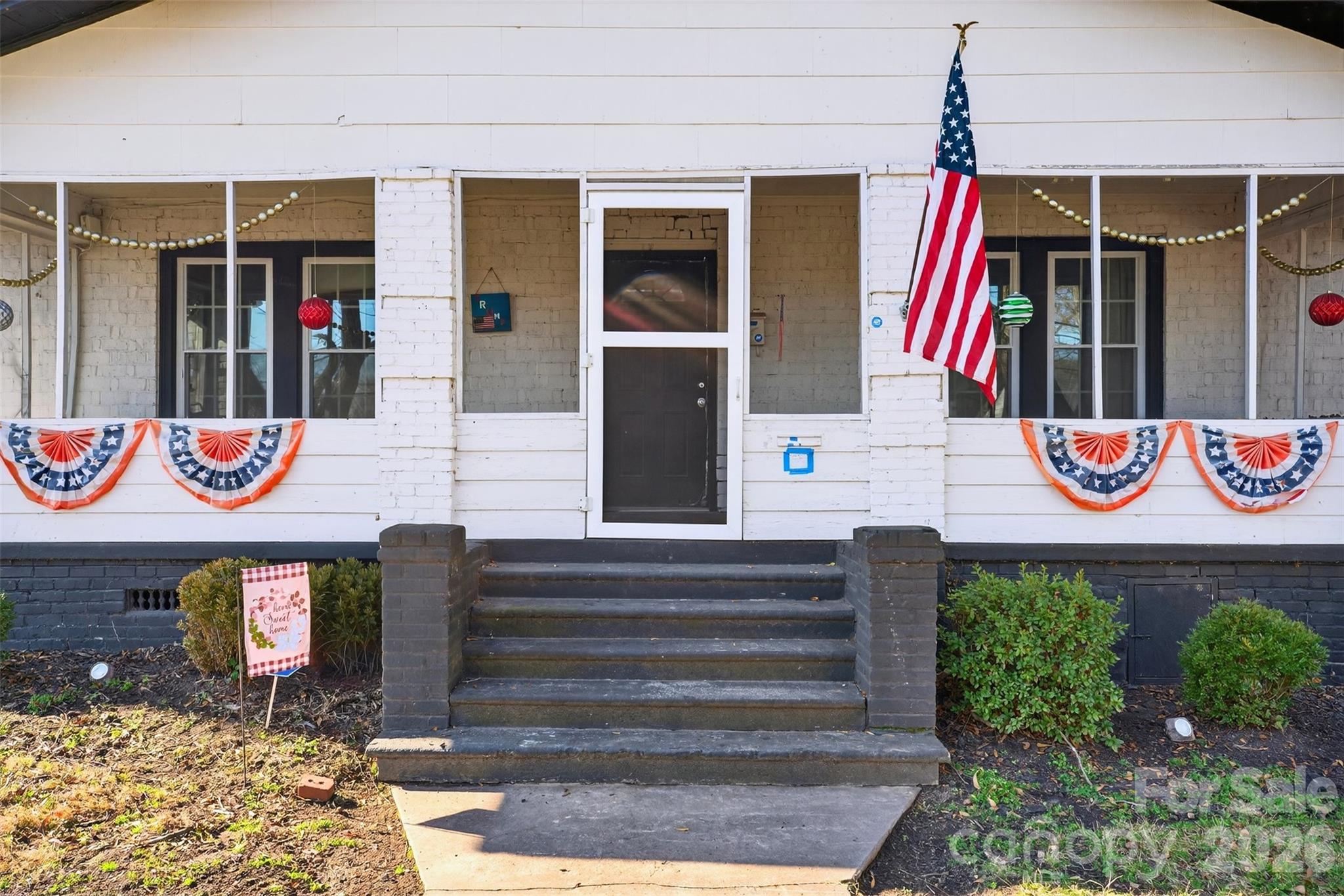 121 Holland Street, Gaffney, SC - photo 4 of 38