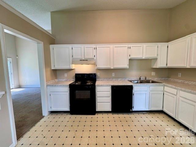Home for sale at 8029 Glencannon Drive, Charlotte, NC — photo 6 of 7