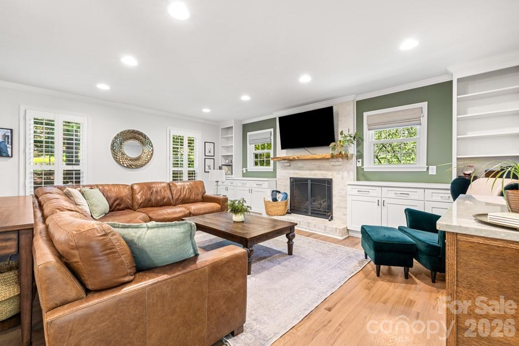 7814 Bradenton Drive, Charlotte, NC - photo 7 of 42