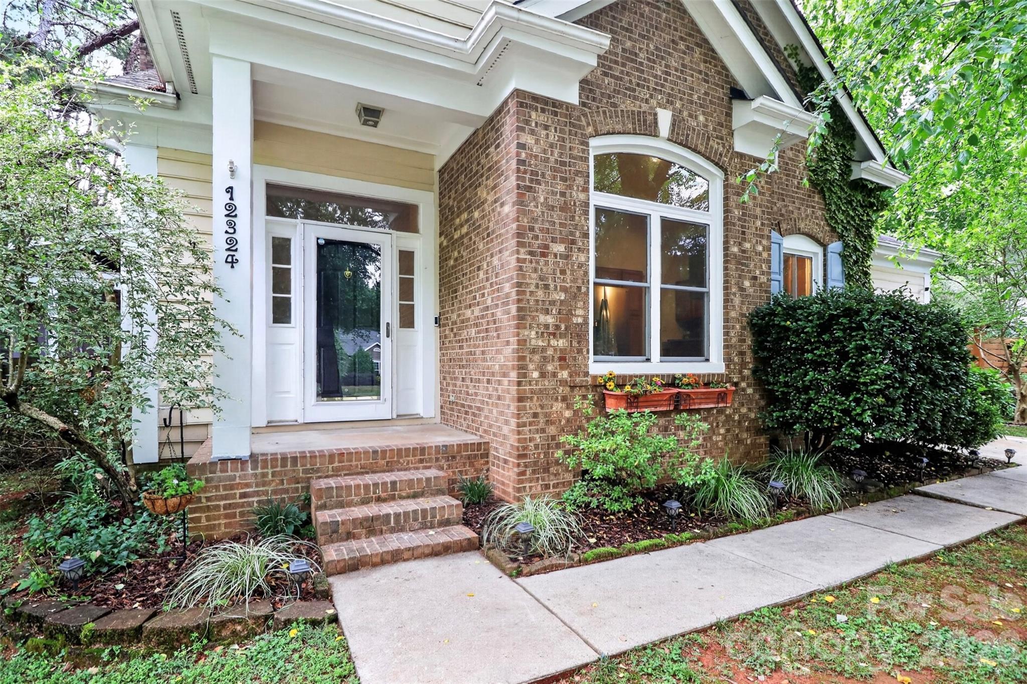 12324 Terrick Court, Charlotte, NC - photo 1 of 40