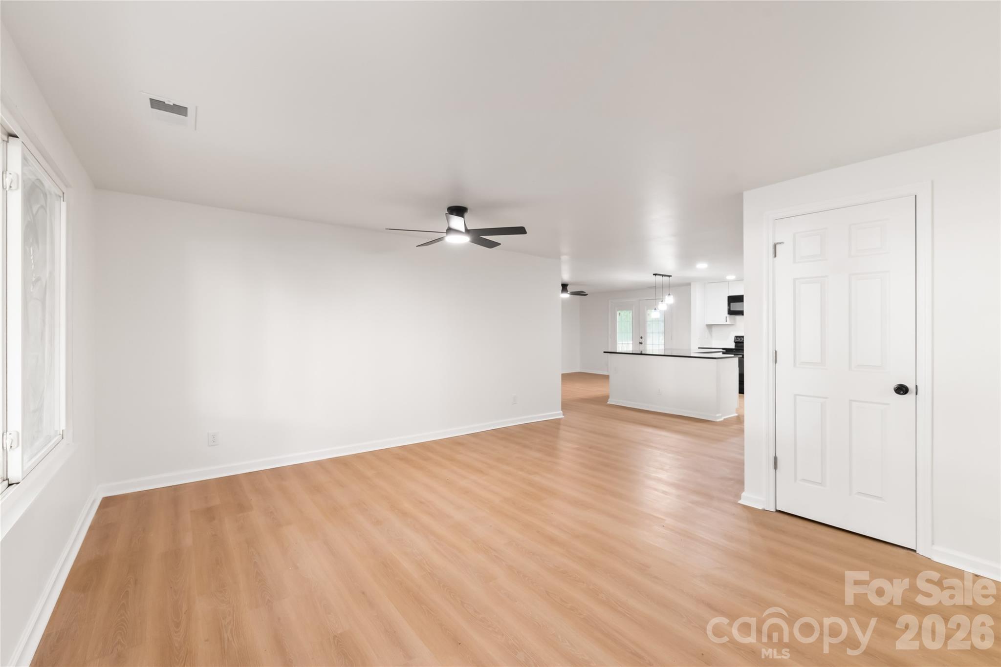 8412 Strider Drive, Charlotte, NC - photo 11 of 38
