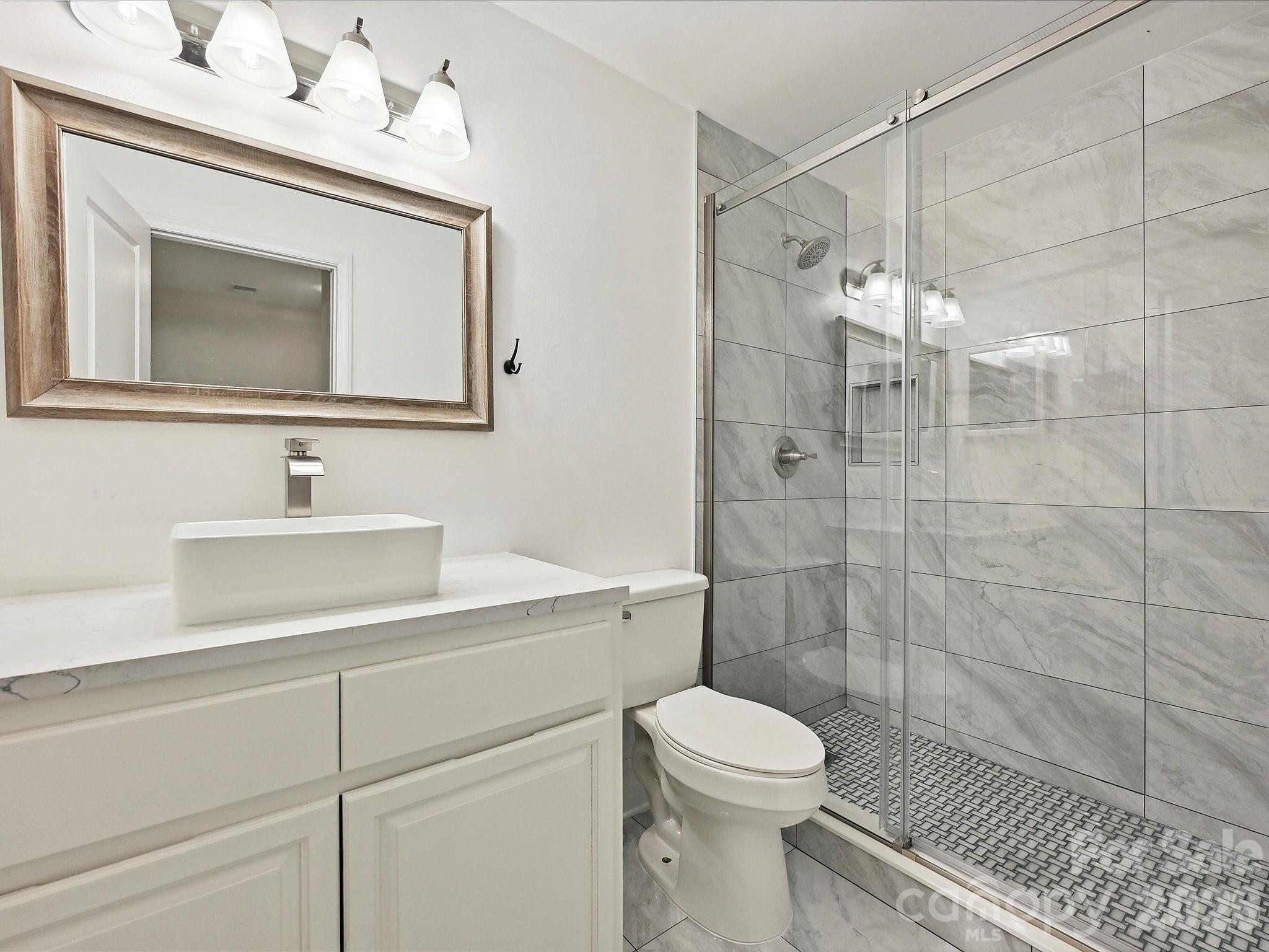 Photo 8 of 7004 Quail Hill Road, Charlotte, NC