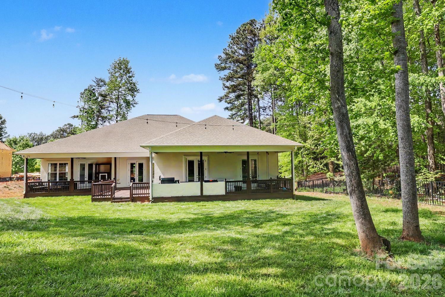 7575 Cottonwood Drive, Denver, NC - photo 37 of 49