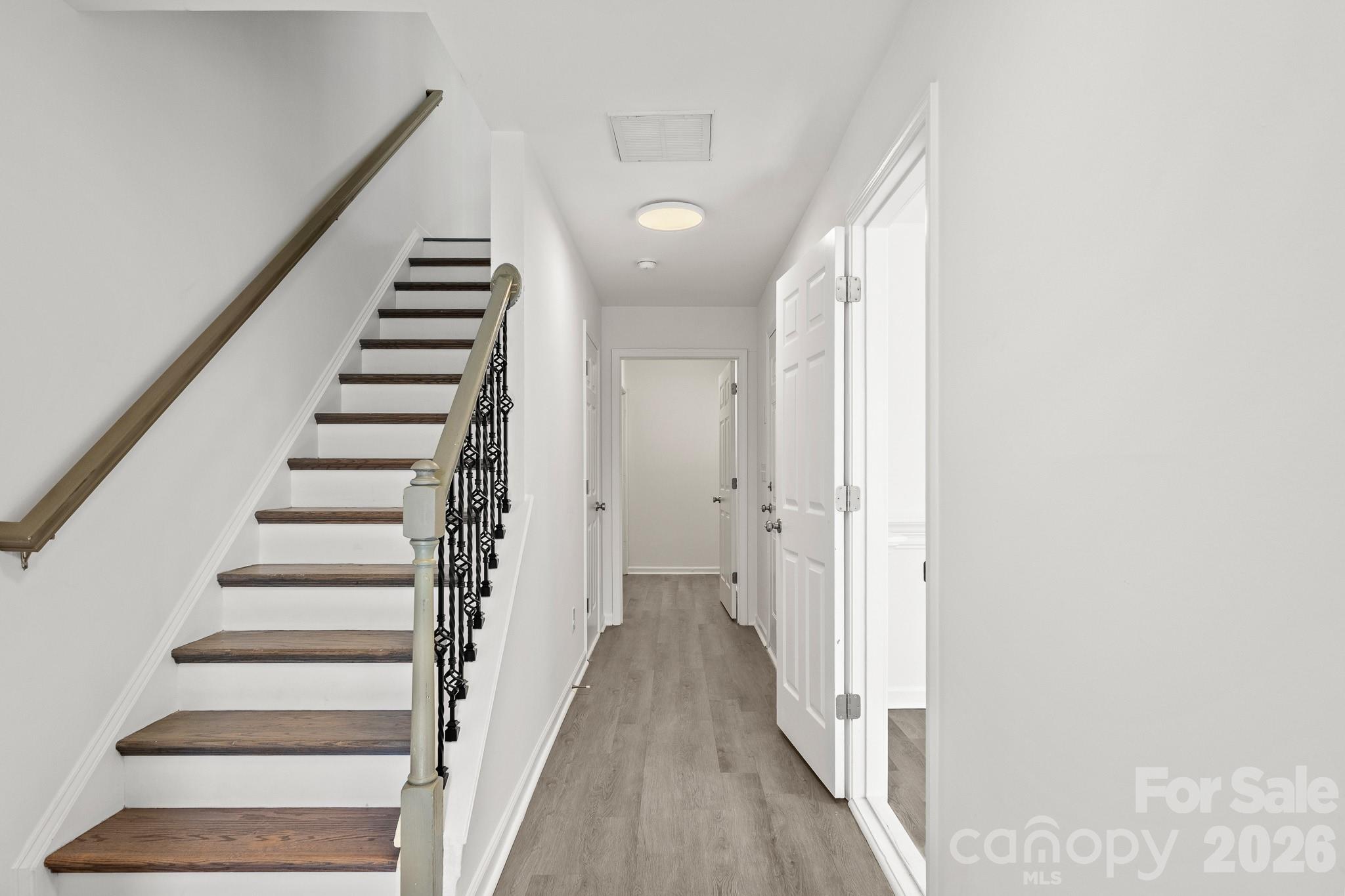16209 Peachmont Drive, Cornelius, NC - photo 3 of 49