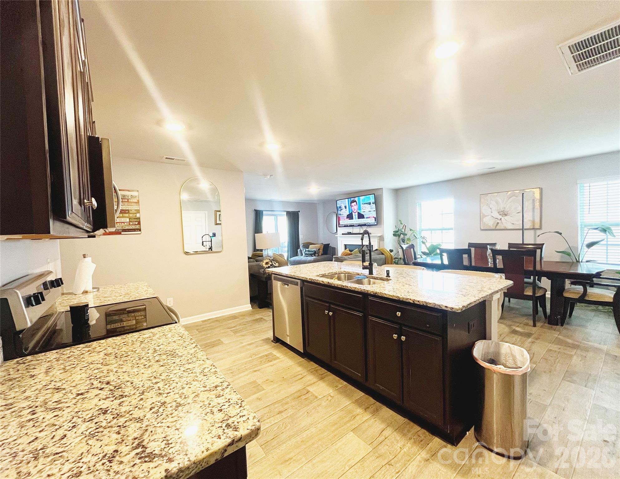 Photo 4 of 3044 Winesap Drive, Dallas, NC