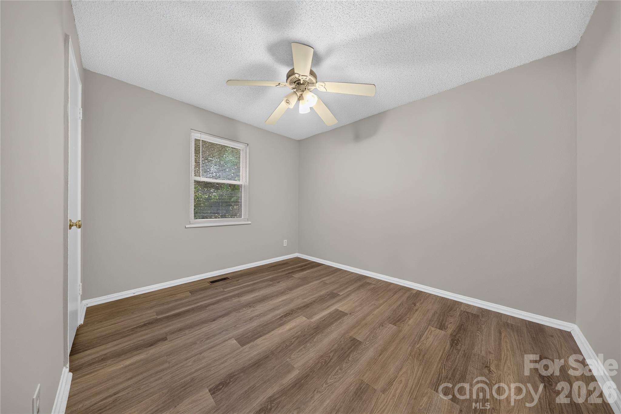 Photo 22 of 520 Inwood Drive, Charlotte, NC