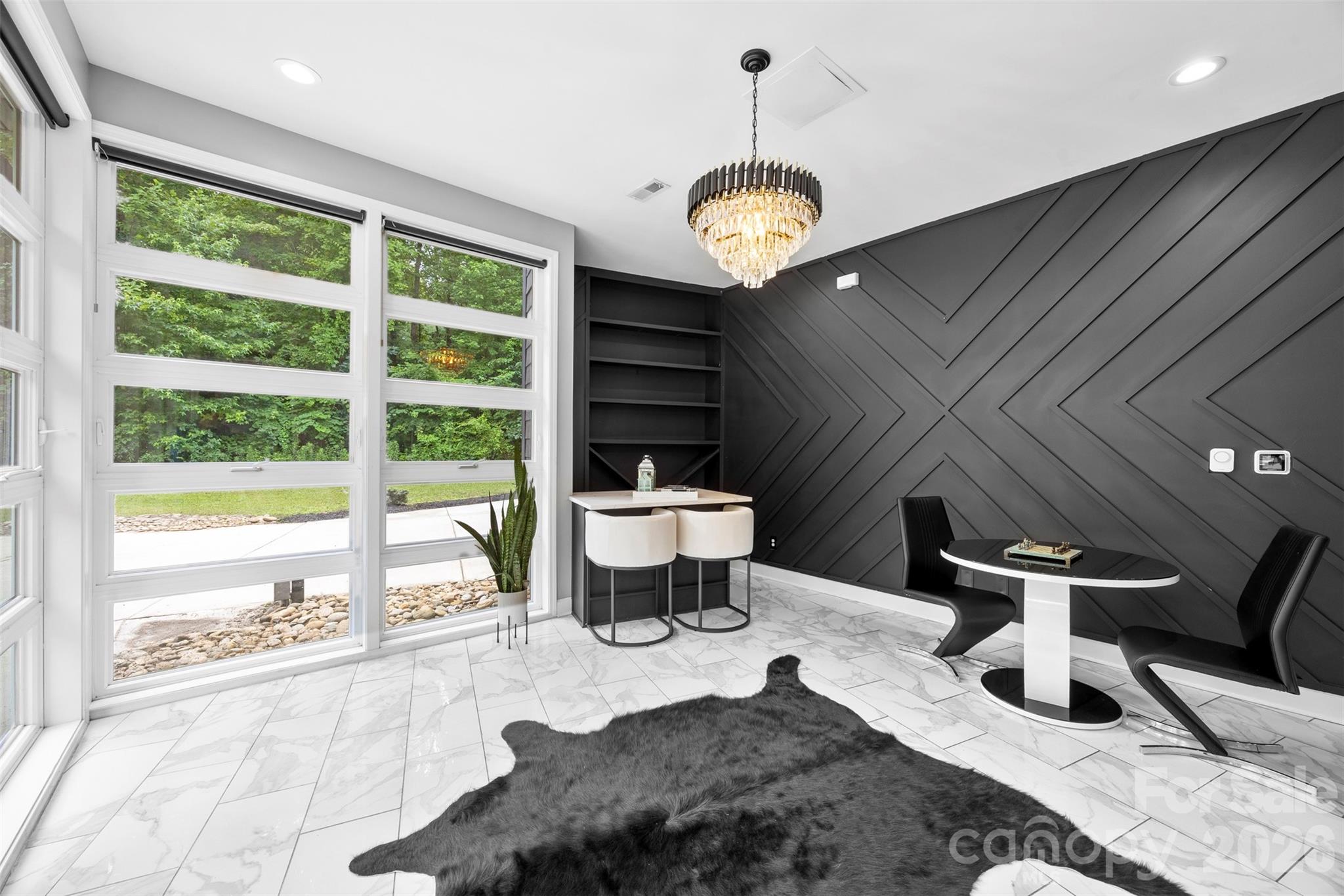 Photo 5 of 7117 W Sugar Creek Road, Charlotte, NC