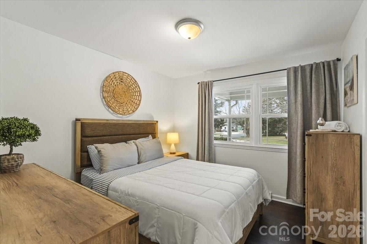 Photo 16 of 4930 Crestmont Drive, Charlotte, NC
