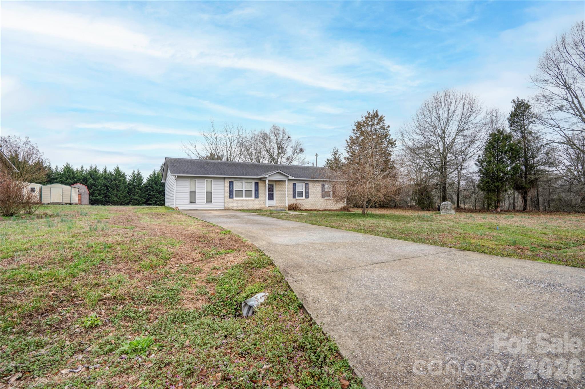 113 Hicks Road, Grover, NC - photo 2 of 40