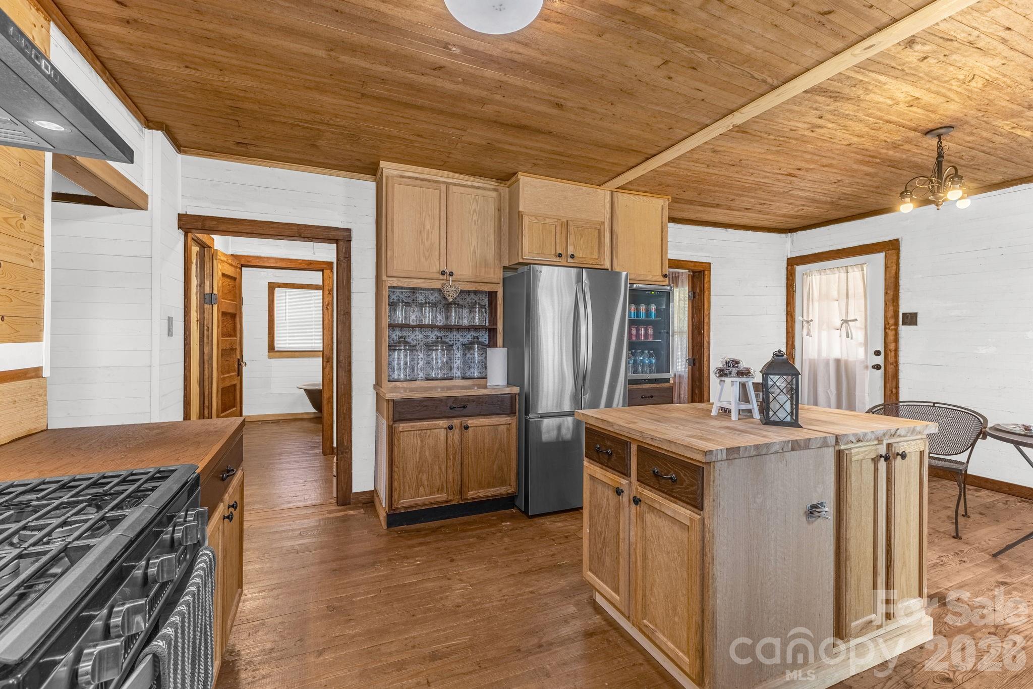 98 Poplar Springs Road, Hiddenite, NC - photo 14 of 38