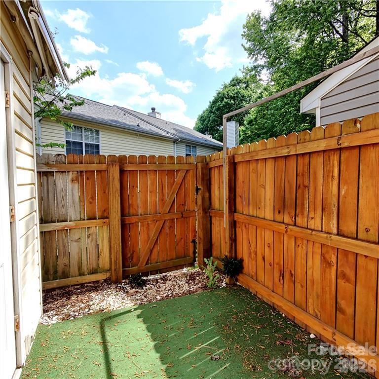 Photo 13 of 5744 Prescott Court, Charlotte, NC