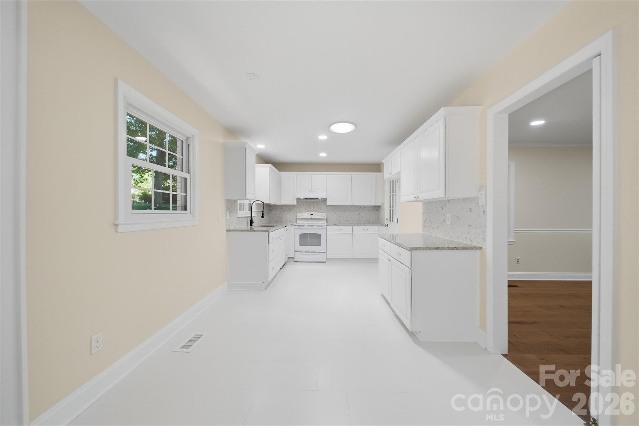 1409 Woodberry Road, Charlotte, NC - photo 12 of 37