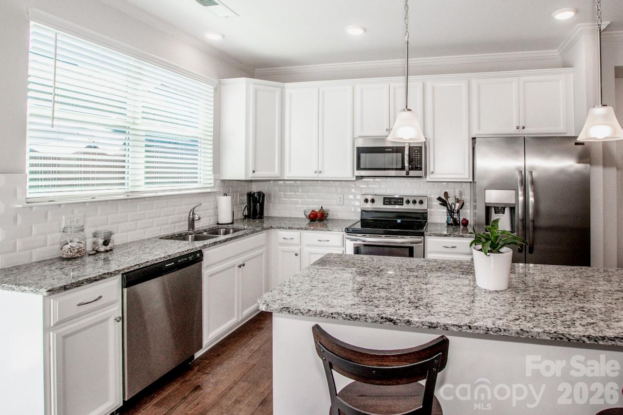 308 Linestowe Drive, Belmont, NC - photo 11 of 40