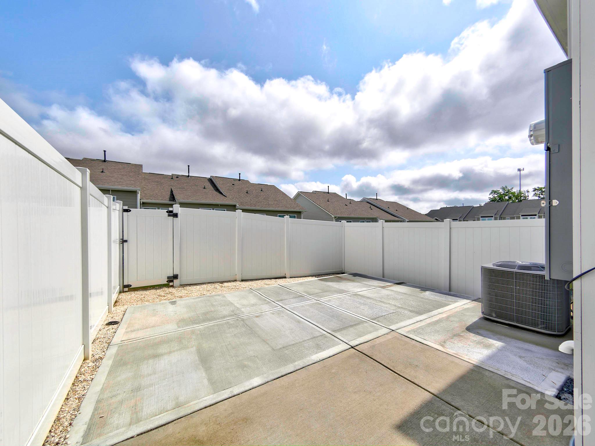 915 Emma Kate Court, Lake Wylie, SC - photo 29 of 42