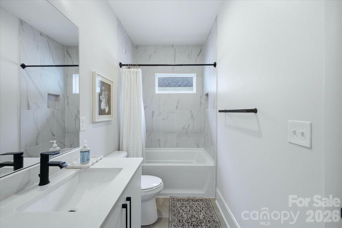 Photo 31 of 3116 Creighton Drive, Charlotte, NC