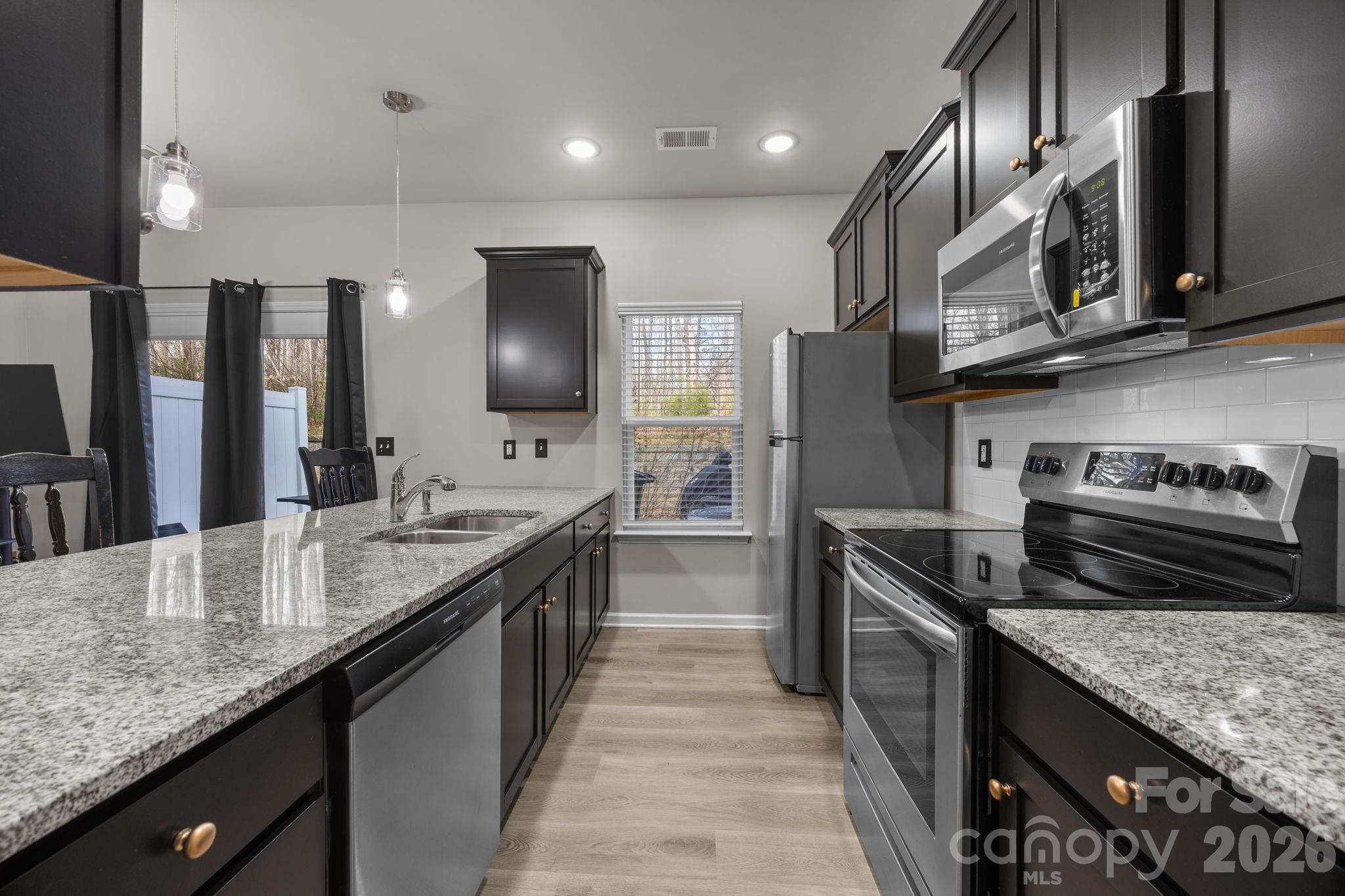 Photo 9 of 8105 Alderton Lane, Charlotte, NC