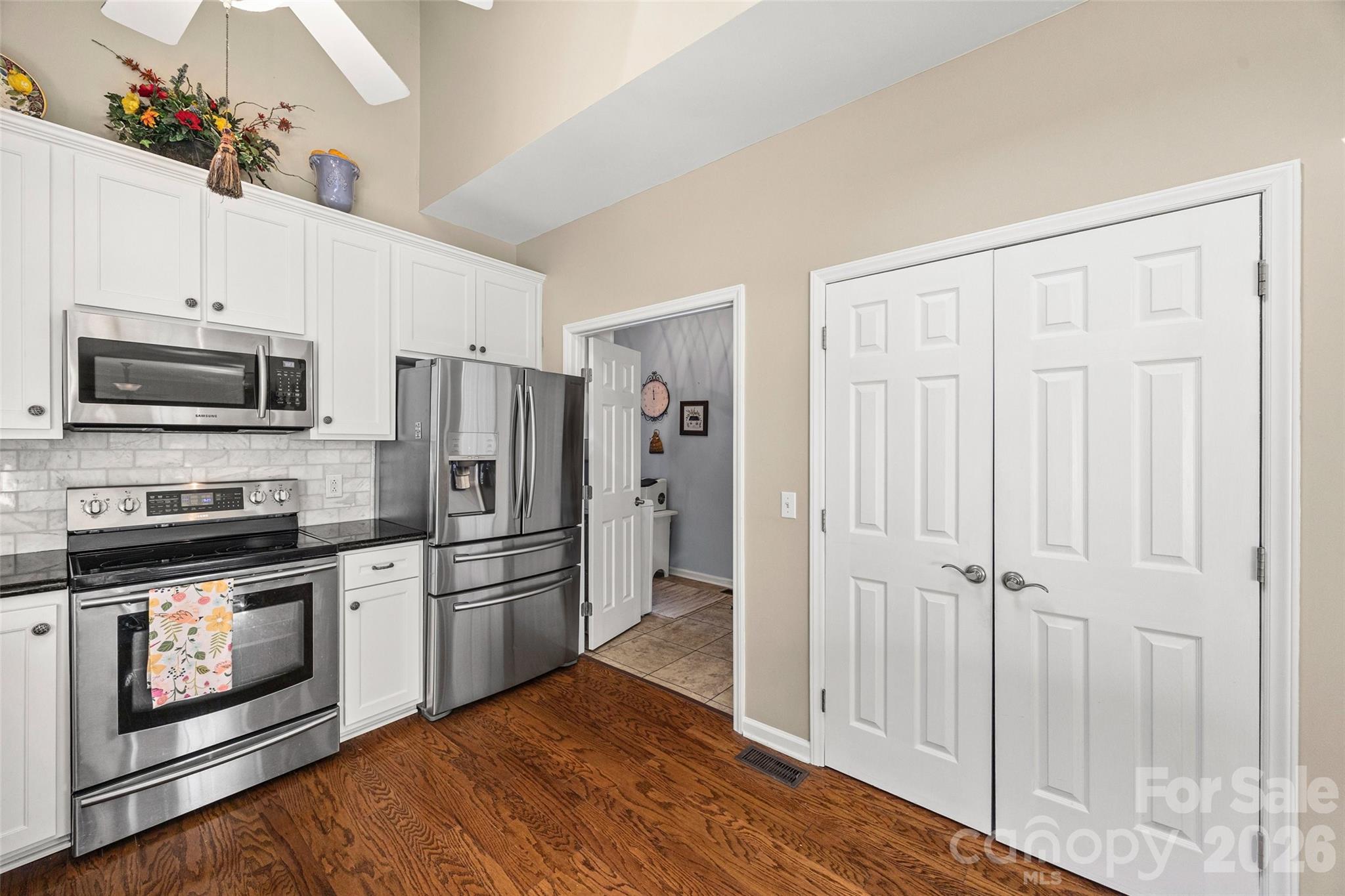 14002 Harlequin Drive, Charlotte, NC - photo 18 of 47