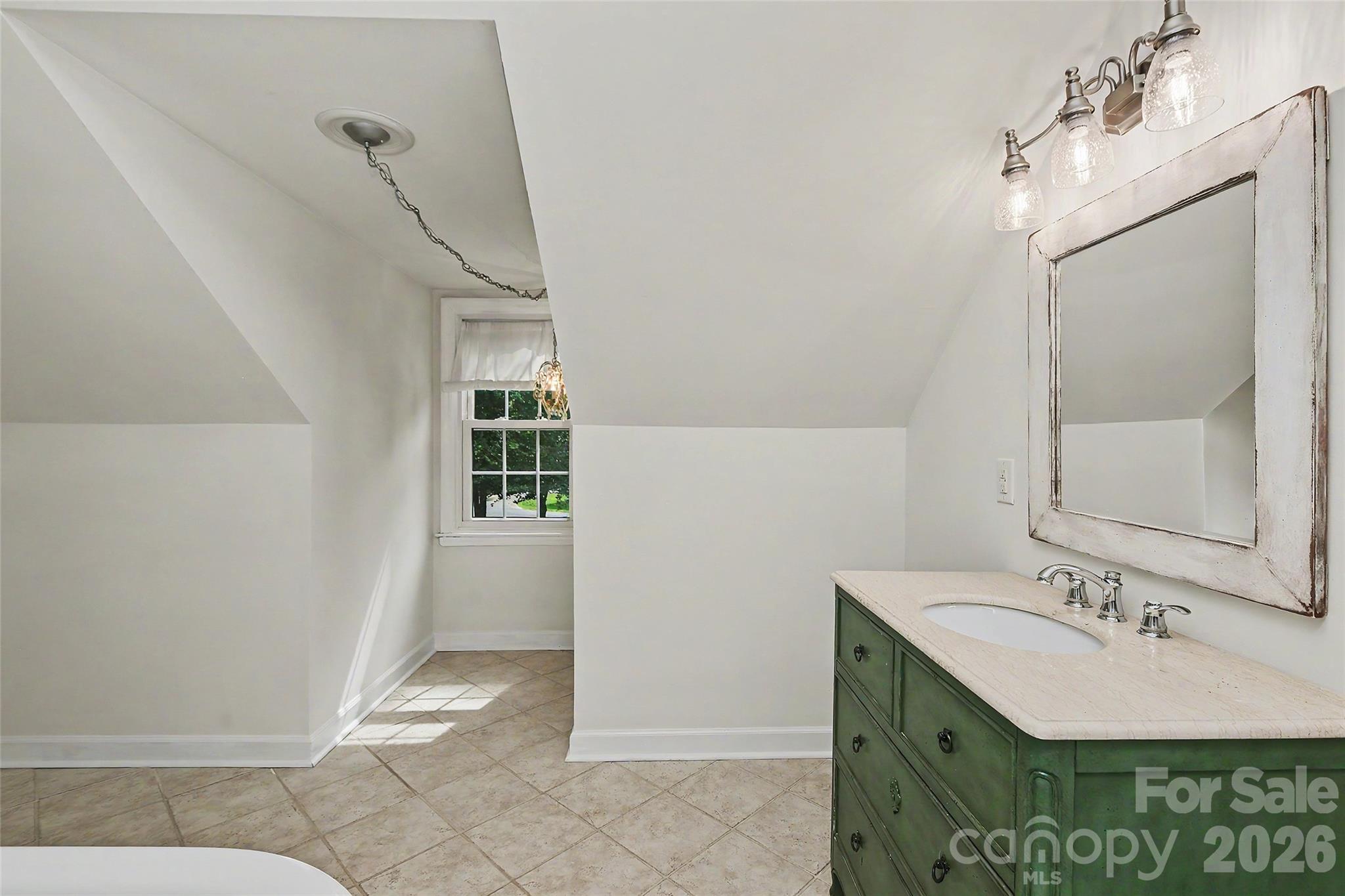 Photo 33 of 6117 Cherry Tree Lane, Charlotte, NC