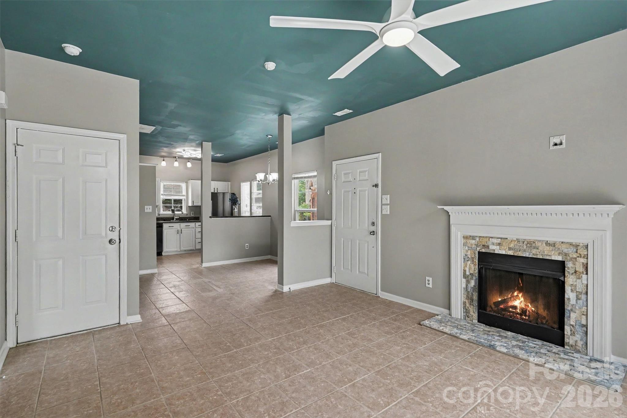 Photo 4 of 8917 Cinnabay Drive, Charlotte, NC