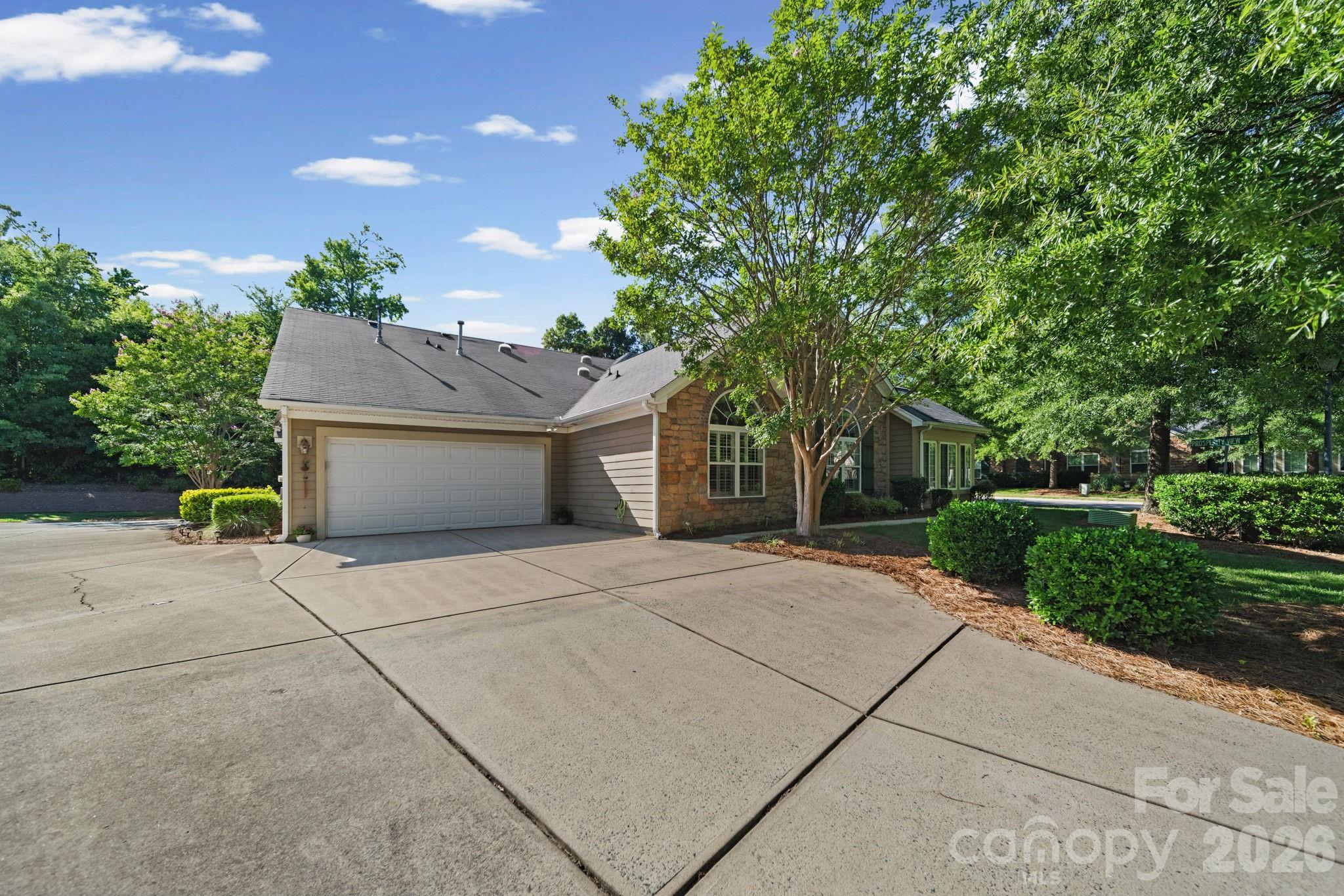 Photo 3 of 5418 Prosperity View Drive, Charlotte, NC
