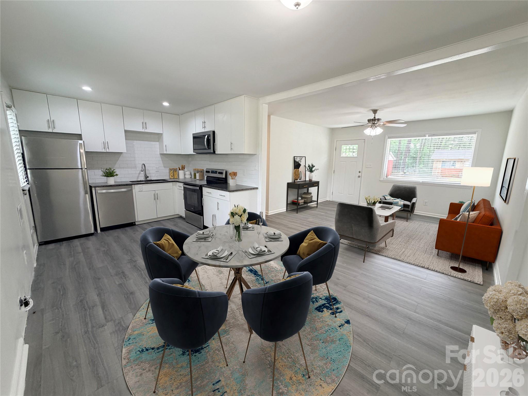 9209 Edgevale Drive, Charlotte, NC - photo 7 of 34