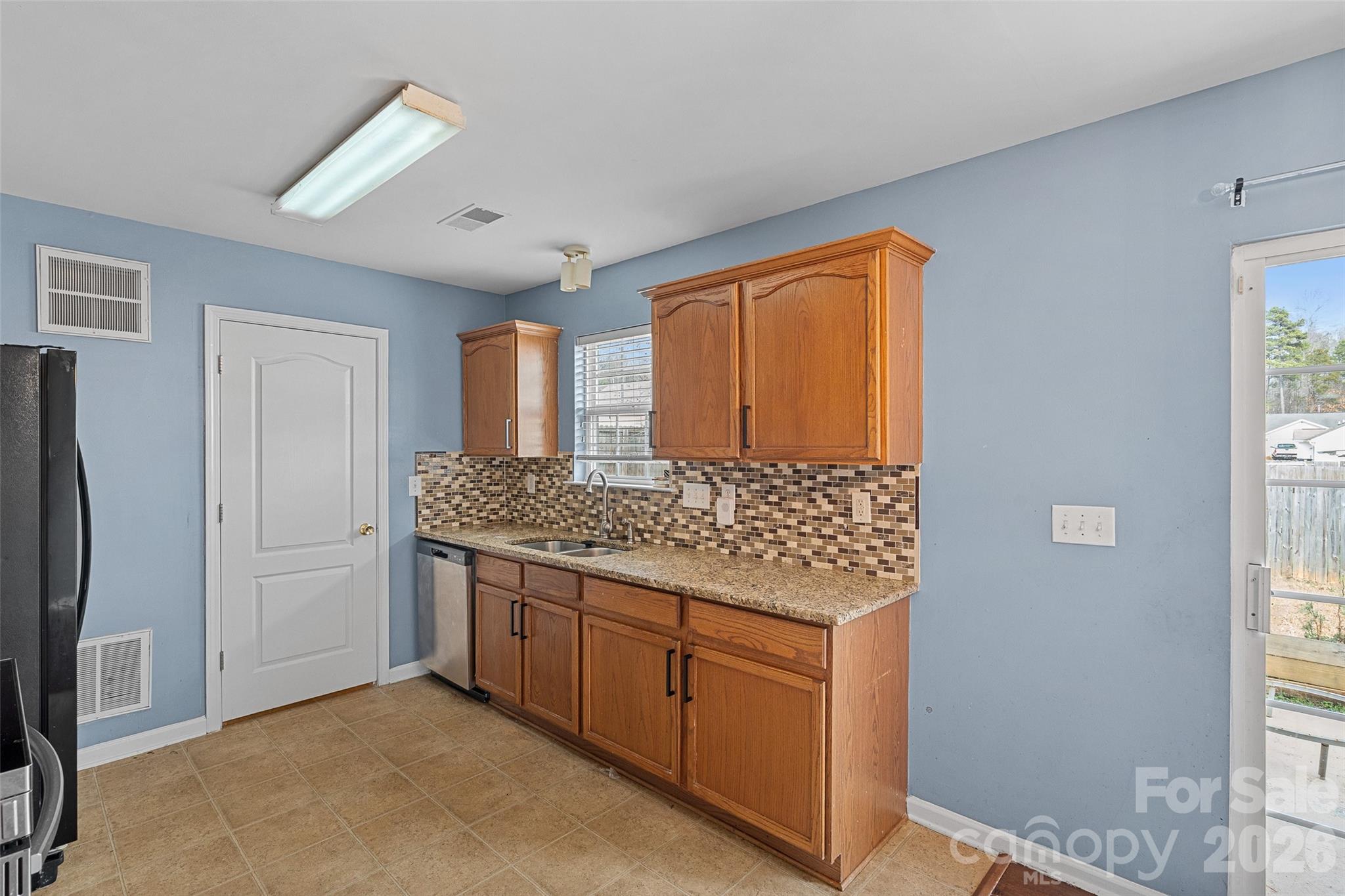 Photo 7 of 7117 Angela Marie Court, Charlotte, NC