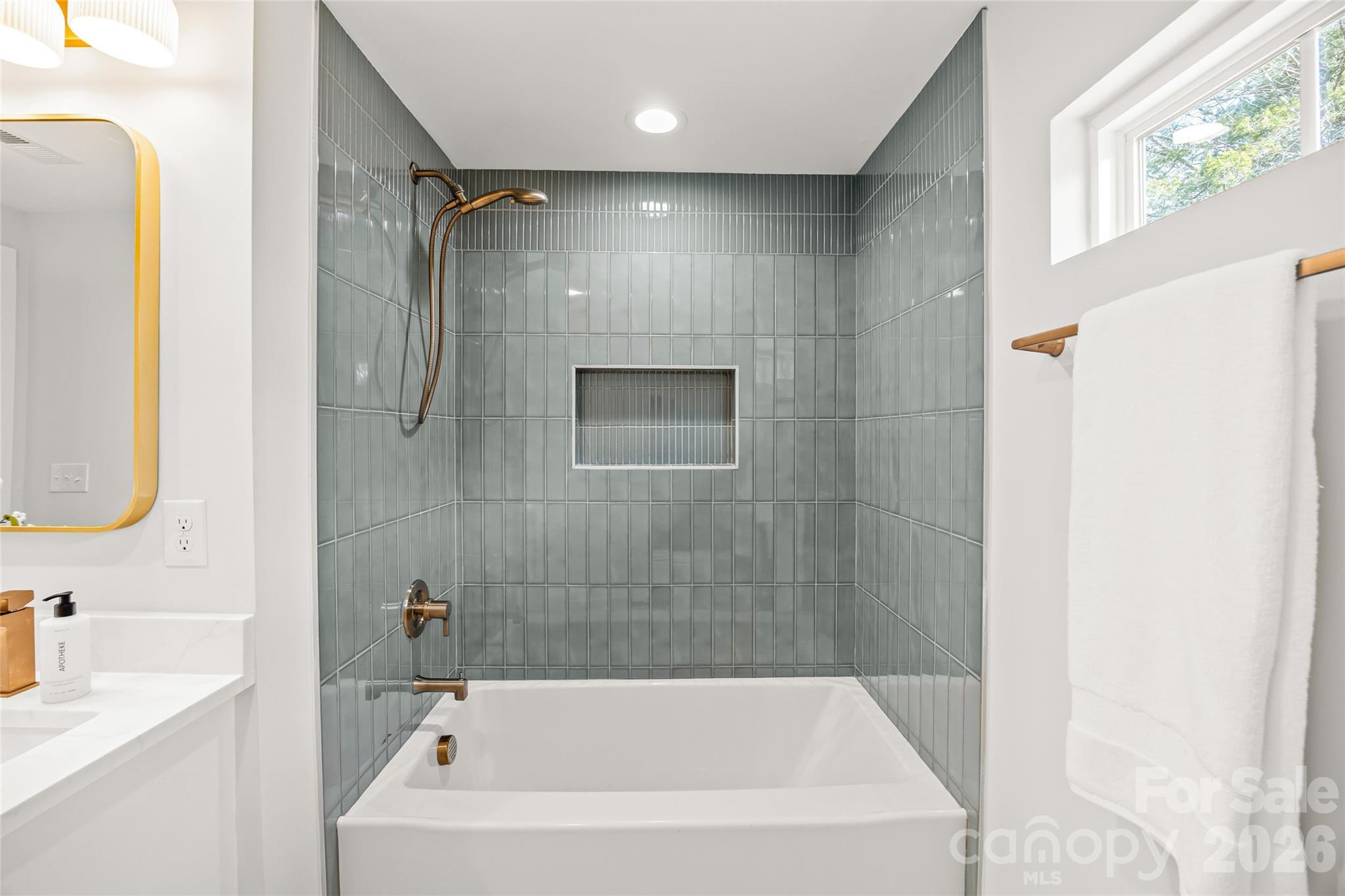 Photo 32 of 417 Regency Drive, Charlotte, NC