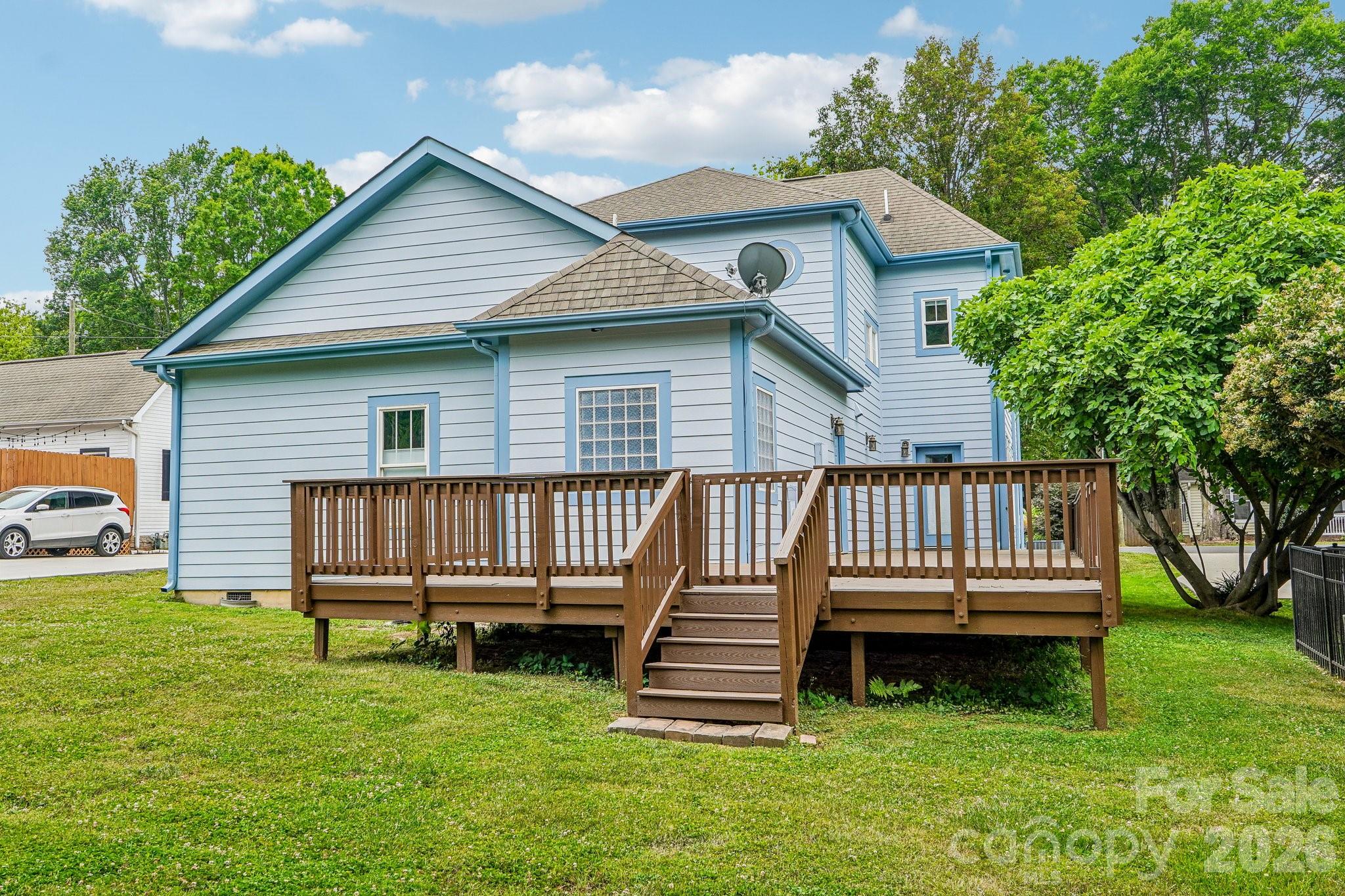 Photo 25 of 611 E 37th Street, Charlotte, NC