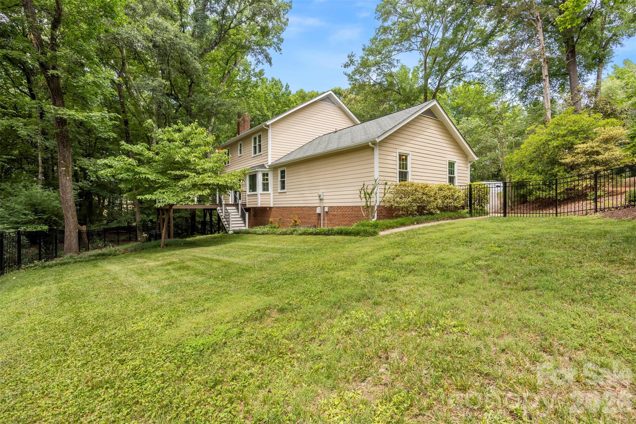 Photo 40 of 2328 Wittstock Drive, Charlotte, NC