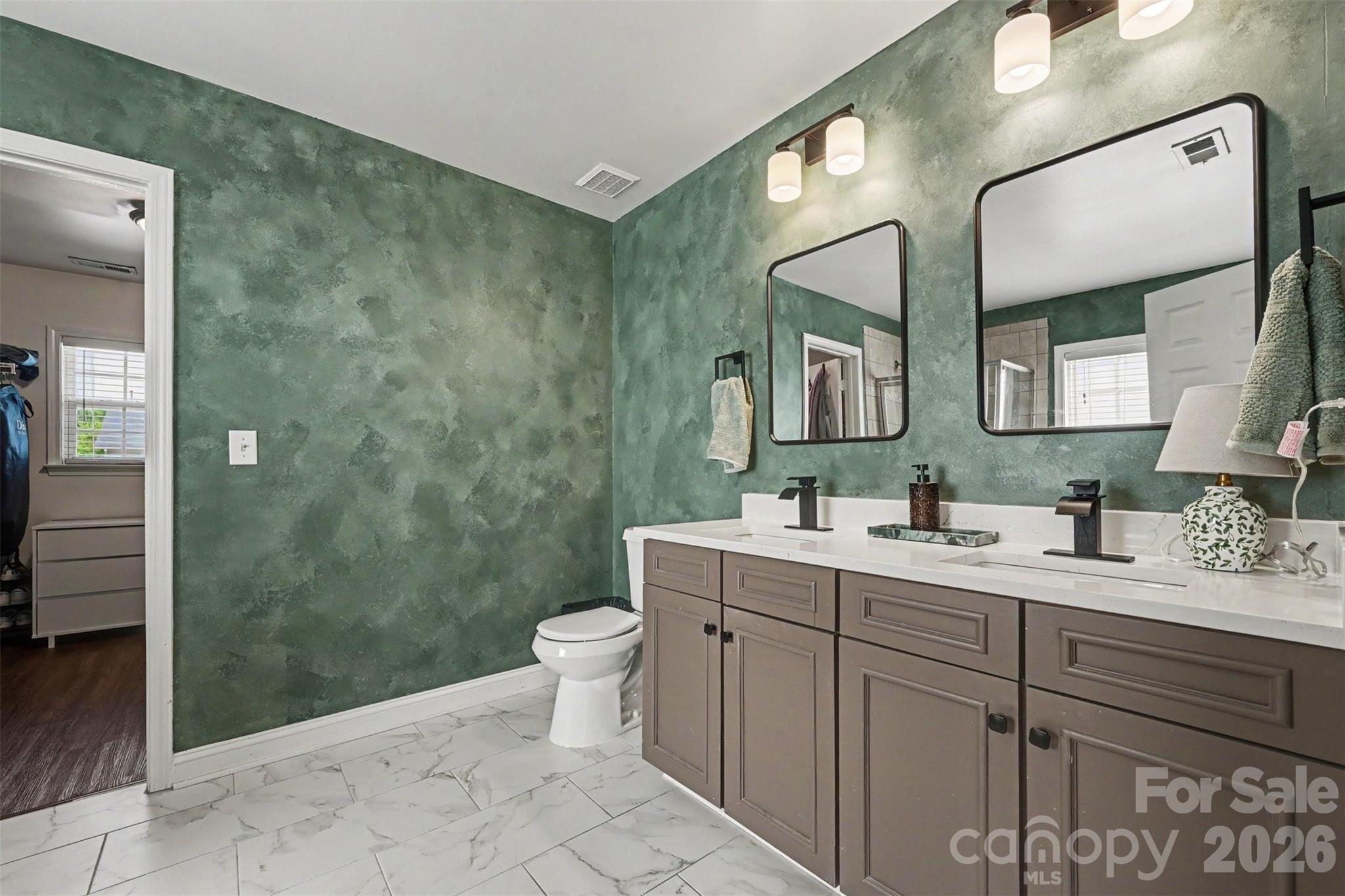 Photo 17 of 8915 Oransay Way, Charlotte, NC