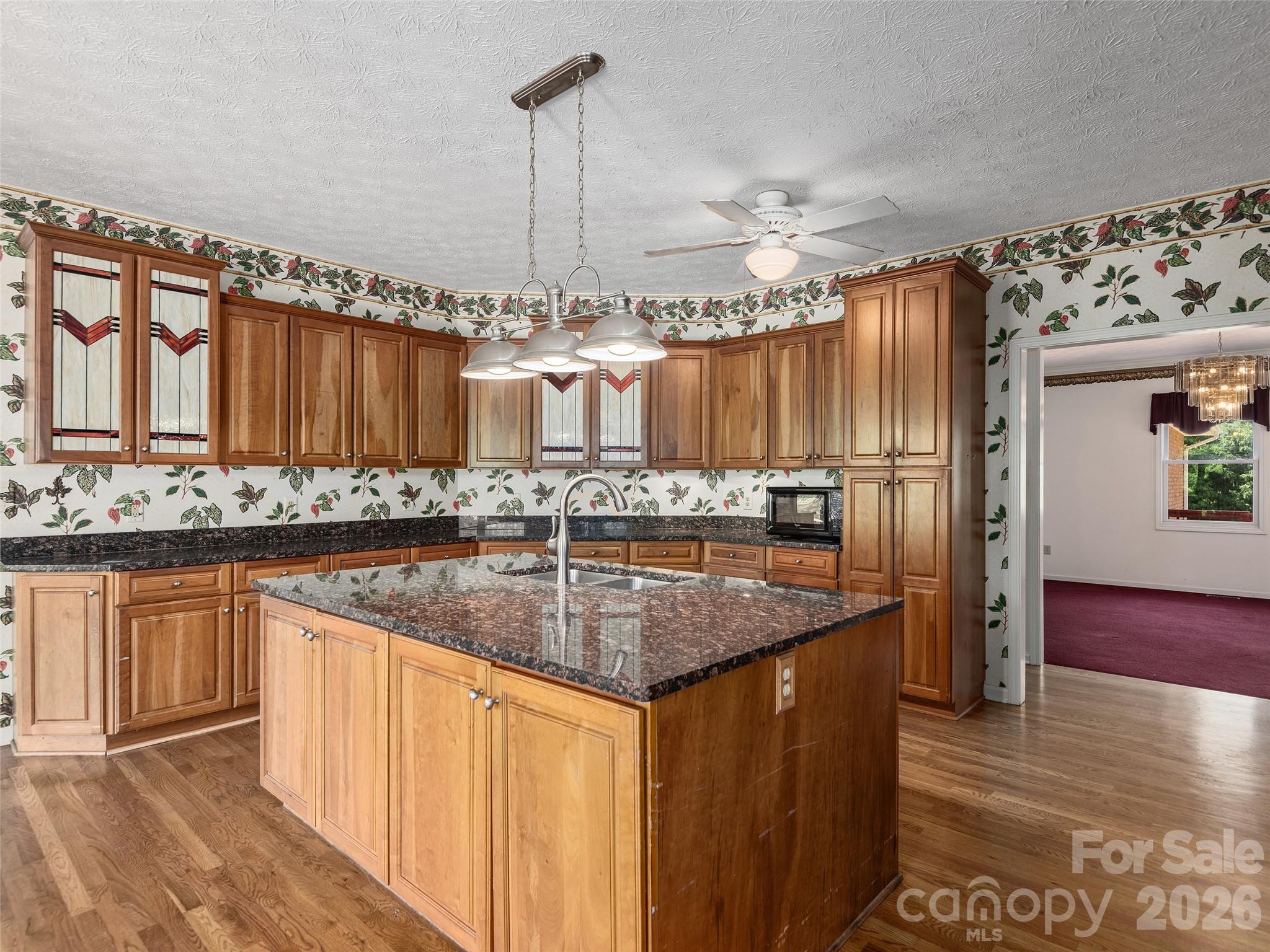 39 Beaumont Drive, Hendersonville, NC - photo 7 of 36