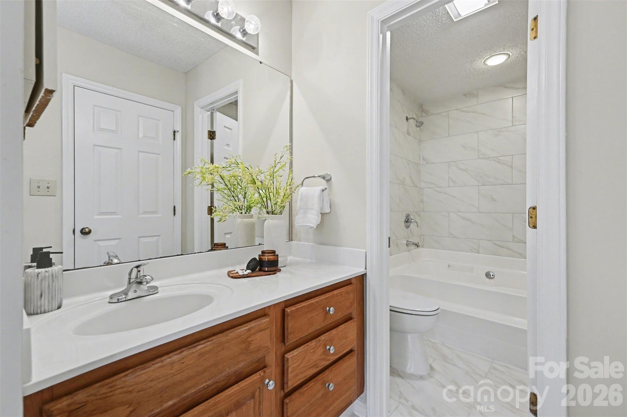 Photo 11 of 5866 Harris Grove Lane, Charlotte, NC