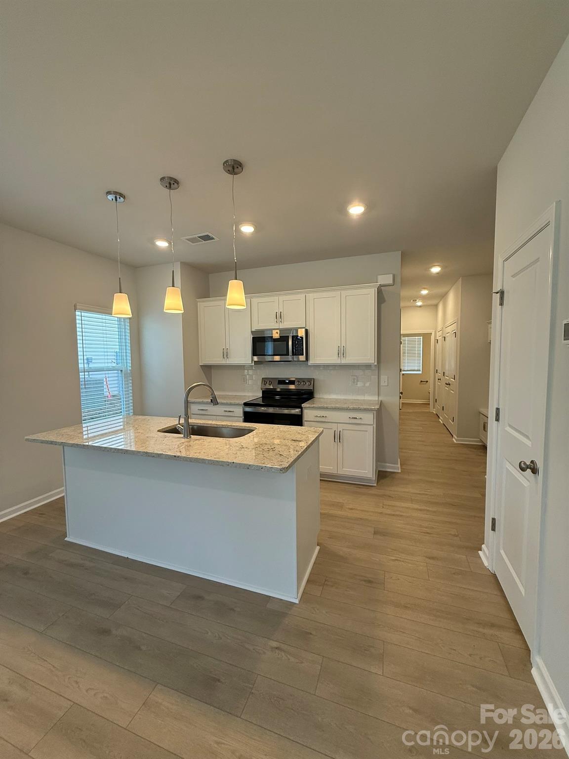 Photo 6 of 4618 Lakeview Road, Charlotte, NC