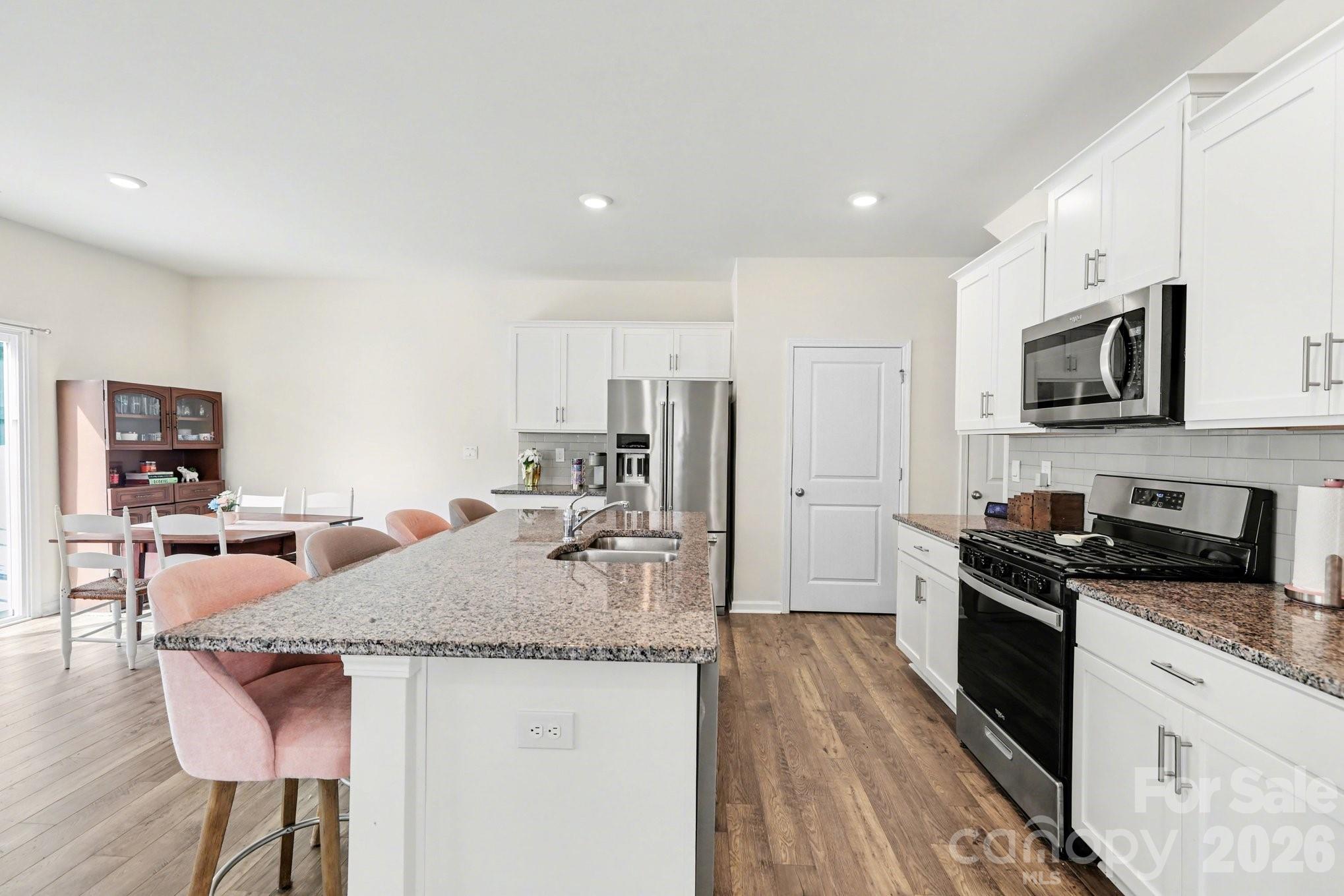 Photo 7 of 8133 Clairwood Drive, Charlotte, NC