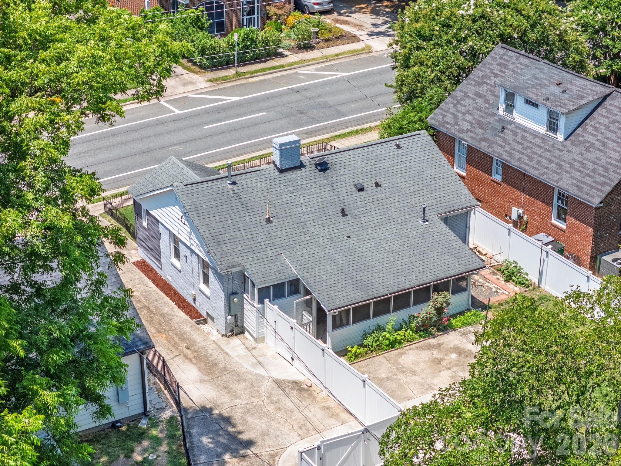 Home for sale at 2113 Scott Avenue, Charlotte, NC — photo 37 of 37