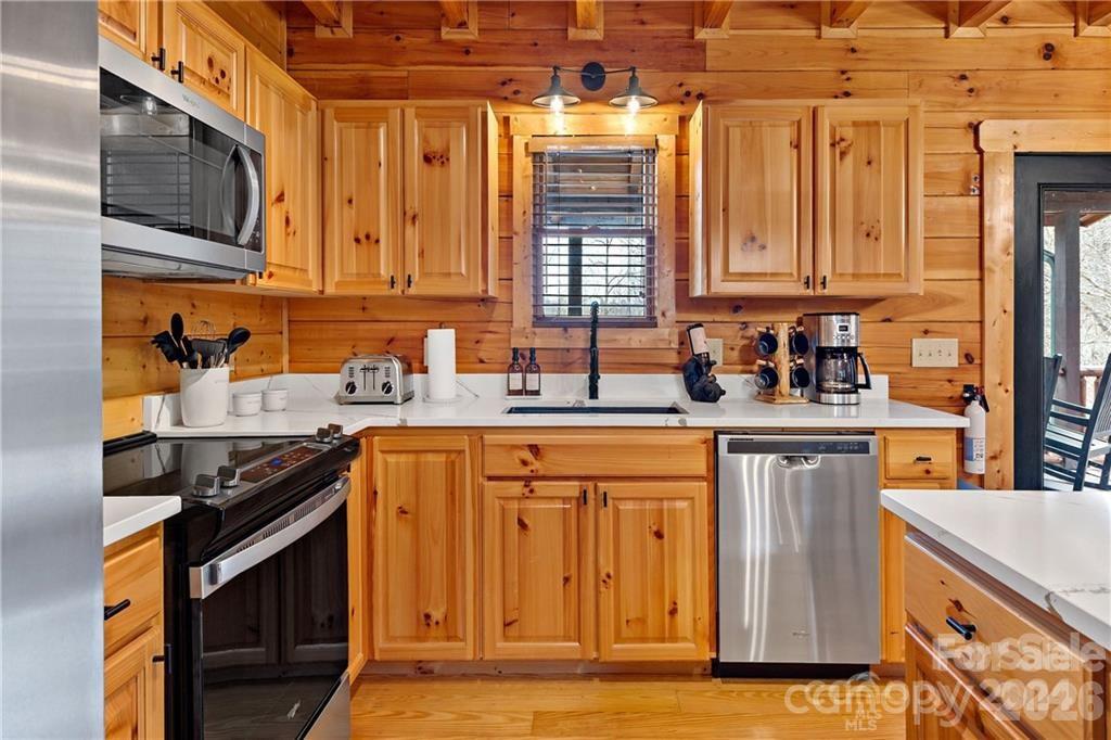 552 Lake Road, Old Fort, NC - photo 13 of 47