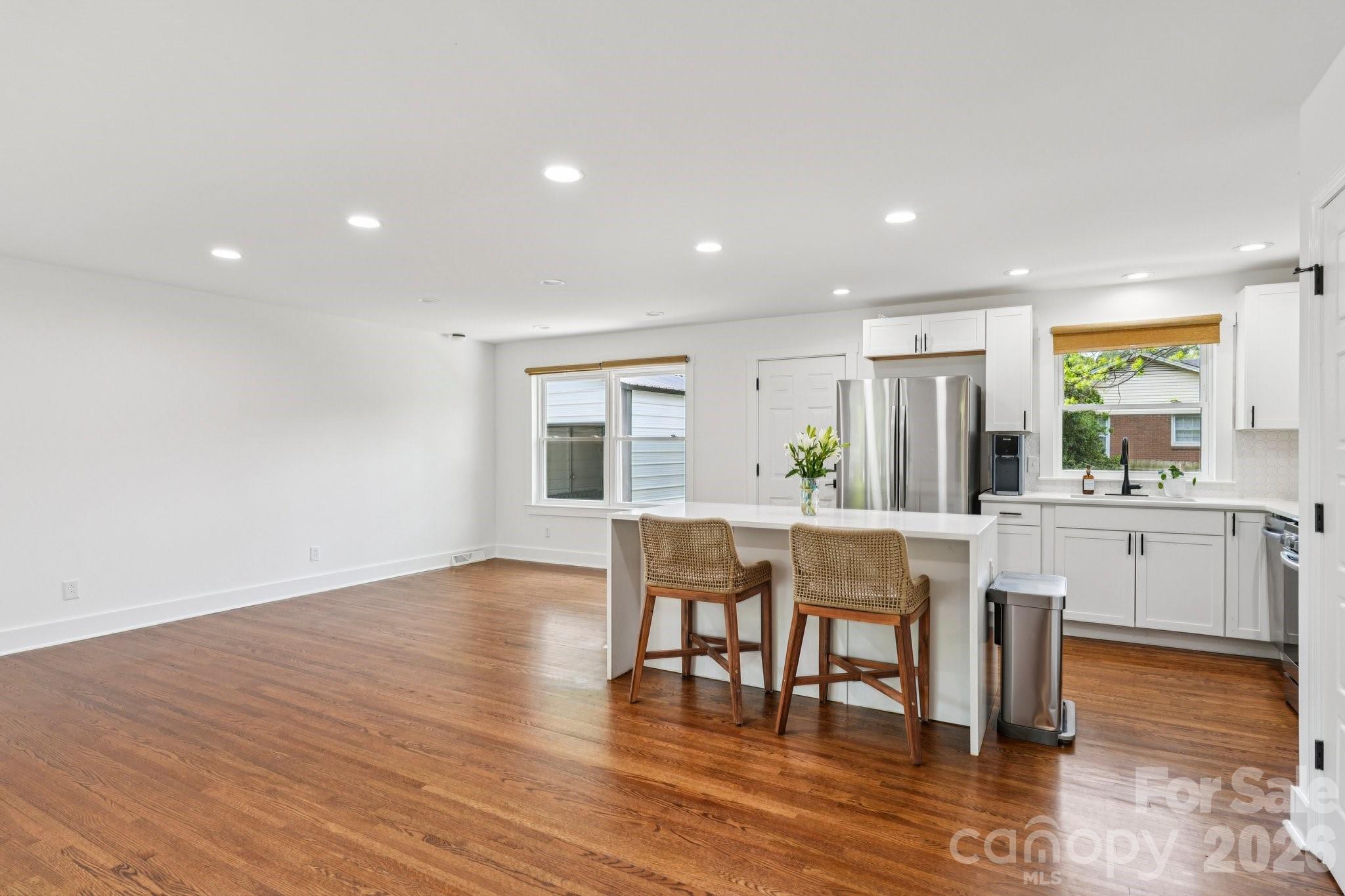 Photo 2 of 5300 Cheval Place, Charlotte, NC