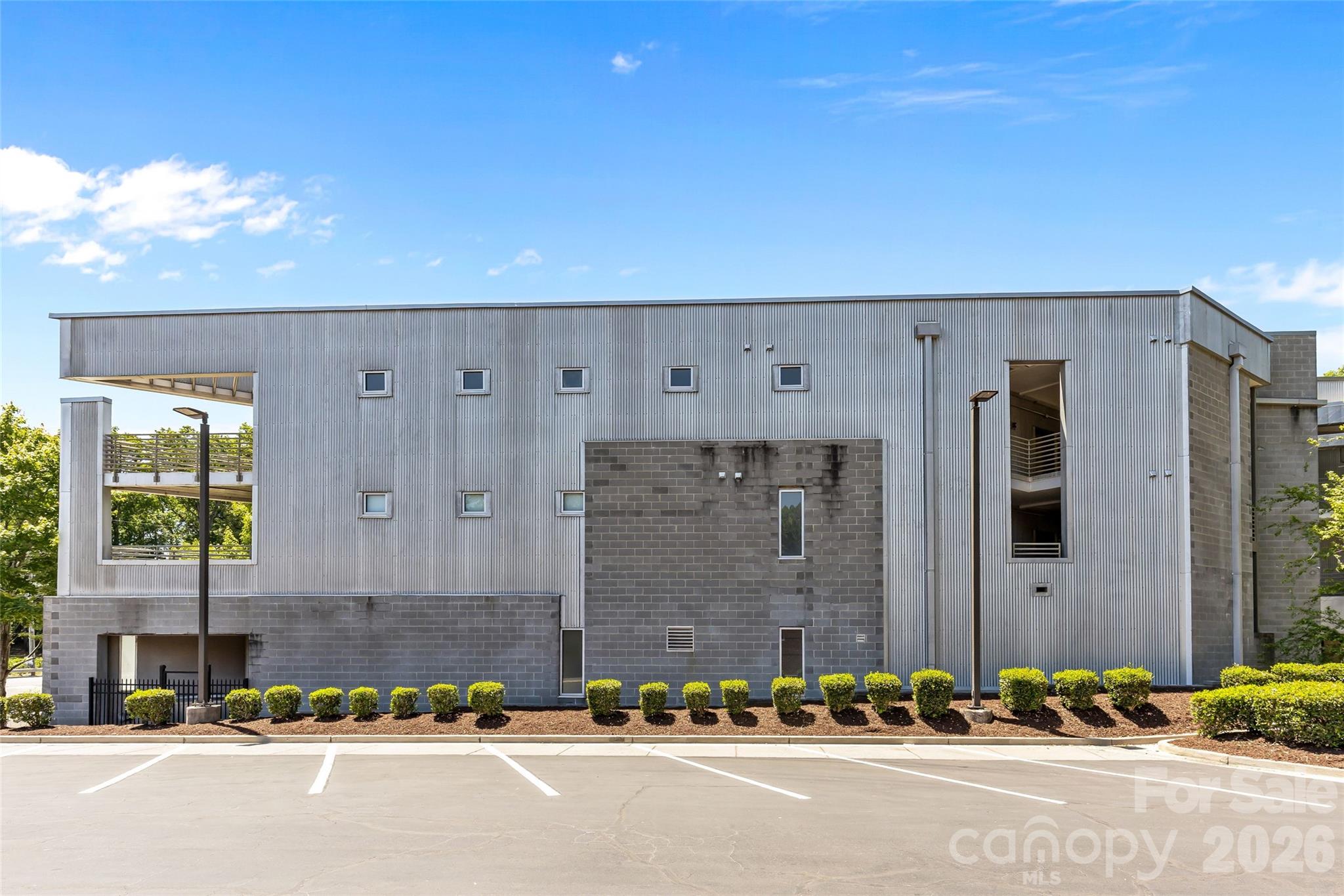 Photo 36 of 1600 Fulton Avenue305, Charlotte, NC