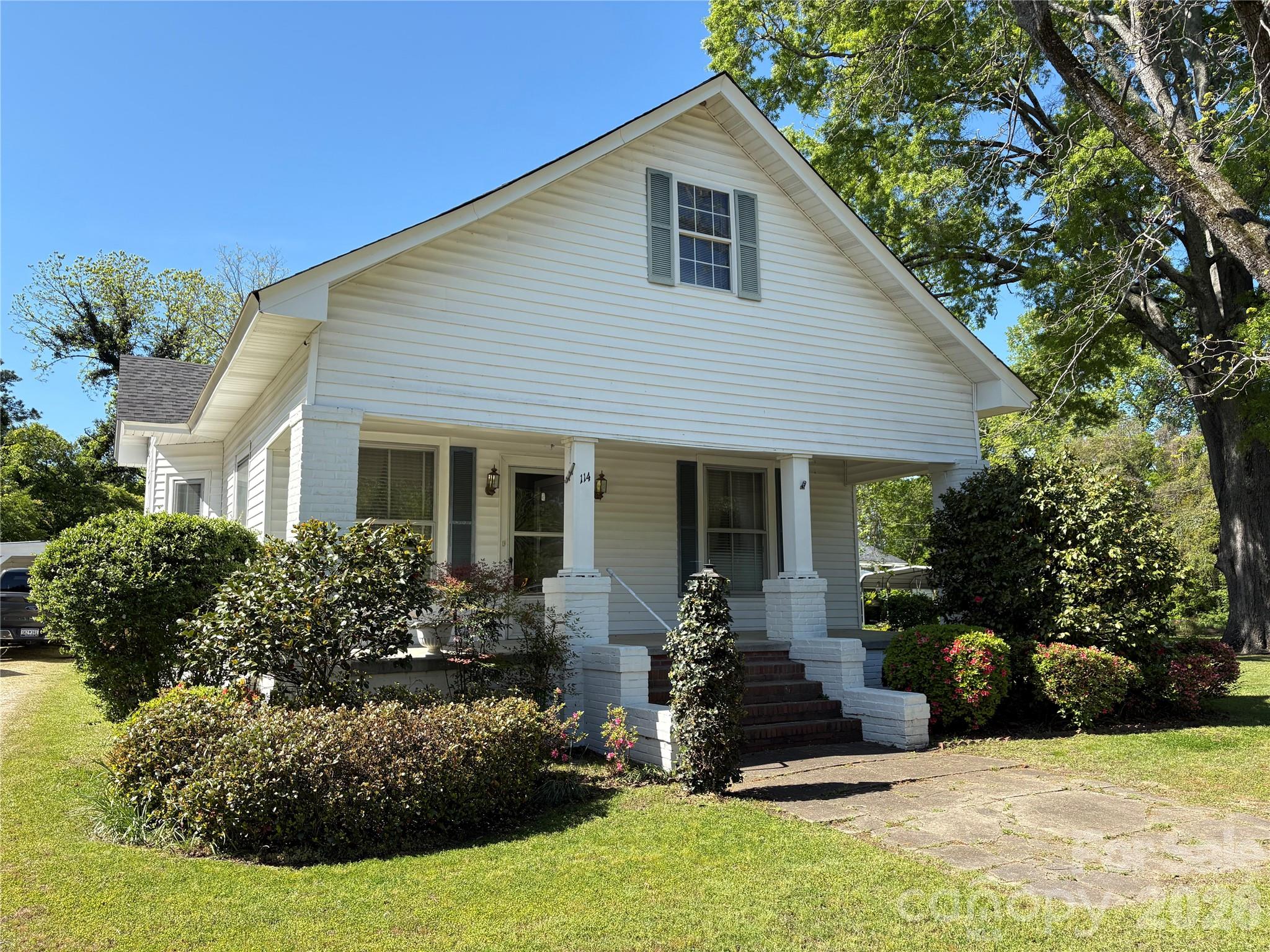 114 Hampton Street, Chester, SC