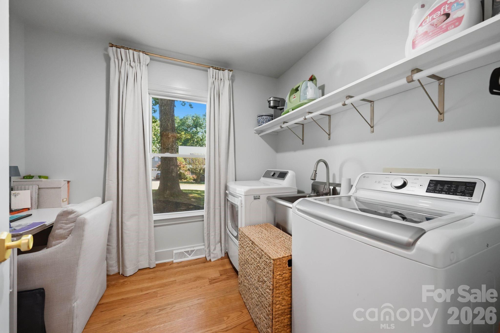 Photo 18 of 1015 Thistle Court, Charlotte, NC