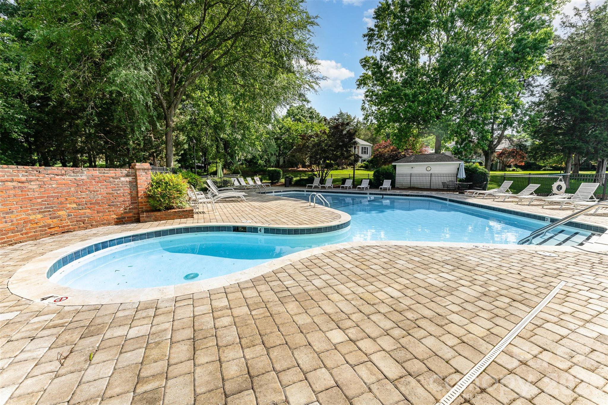 Photo 23 of 7026 Quail Hill Road, Charlotte, NC